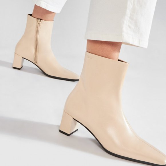Vagabond | Shoes | Vagabond Shoemakers Tessa Cream Square Toe Boots Us ...